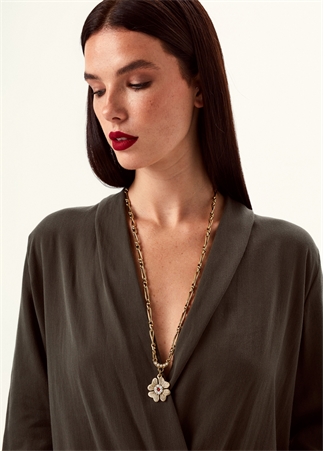 Mon Reve Kadın Red Ivy Altın Rengi Kaplama Pirinç Kolye EU Mon Reve Kadın Red Ivy Altın Rengi Kaplama Pirinç Kolye EU