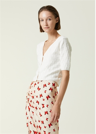 Musier Kadın Ekru V Yaka İnci Düğmeli Kısa Kol Bluz Bej 36 IT