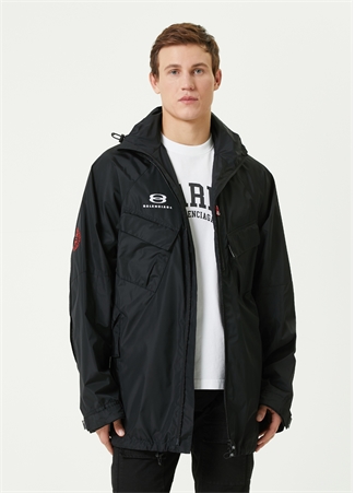Balenciaga Erkek Siyah Kapüşonlu Logolu Parka 46 IT Balenciaga Erkek Siyah Kapüşonlu Logolu Parka 46 IT
