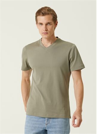 Brunello Cucinelli Erkek Haki V Yaka Basic T-shirt M EU