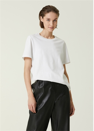 Academia Kadın Beyaz Bisiklet Yaka Basic T-shirt XS Academia Kadın Beyaz Bisiklet Yaka Basic T-shirt XS