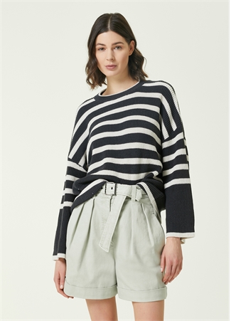 Brunello Cucinelli Kadın Lacivert Beyaz Çizgili Triko Gri S Eu Brunello Cucinelli Kadın Lacivert Beyaz Çizgili Triko Gri S Eu