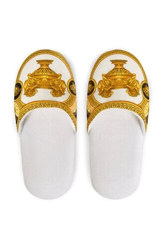 Versace Beyaz Gold Barok Desenli Havlu Terlik Çok Renkli Versace Beyaz Gold Barok Desenli Havlu Terlik Çok Renkli