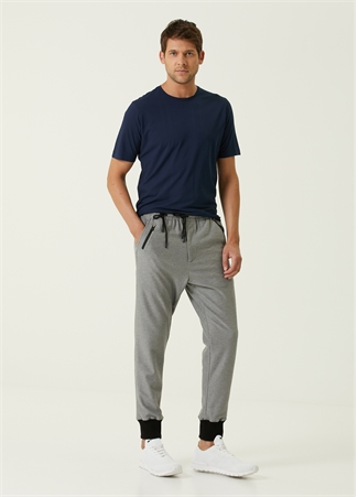 Knt Erkek Gri Beli Kordonlu Logolu Jogger Spor Pantolon 36 US Knt Erkek Gri Beli Kordonlu Logolu Jogger Spor Pantolon 36 US