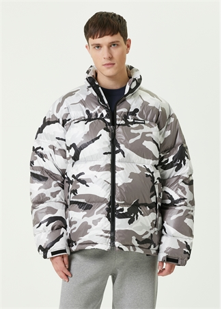 VETEMENTS Erkek Gri Kamuflaj Desenli Puff Mont Beyaz S EU VETEMENTS Erkek Gri Kamuflaj Desenli Puff Mont Beyaz S EU