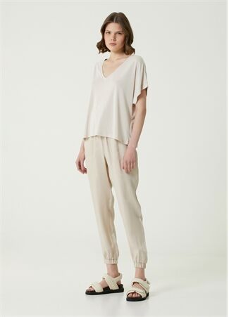 Network Kadın Basic Fit Bej V Yaka T-shirt L EU