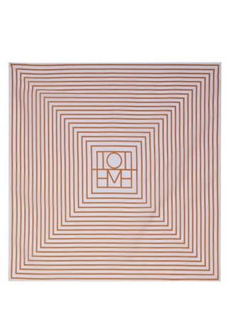 Toteme Kadın Turuncu Logo Baskılı 60x60 Cm Eşarp Eu Toteme Kadın Turuncu Logo Baskılı 60x60 Cm Eşarp Eu