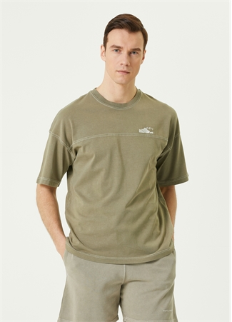 Fifty Pieces Erkek Haki Dikiş Detaylı Düşük Omuzlu T-shirt L EU