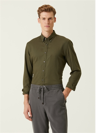Beymen Collection Erkek Custom Fit Haki Düğmeli Yaka Gabardin Gömlek 39 IT Beymen Collection Erkek Custom Fit Haki Düğmeli Yaka Gabardin Gömlek 39 IT