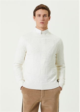 Fendi Erkek Beyaz Logo Jakarlı Yün Kazak 50 IT Fendi Erkek Beyaz Logo Jakarlı Yün Kazak 50 IT