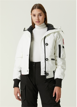 Canada Goose Kadın Chilliwack Beyaz Kapüşonlu Bomber Mont L EU Canada Goose Kadın Chilliwack Beyaz Kapüşonlu Bomber Mont L EU