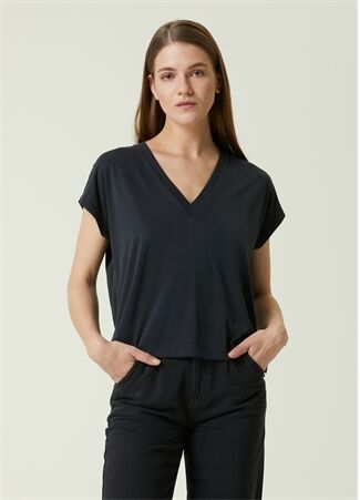 Beymen Club Kadın Siyah V Yaka T-shirt S