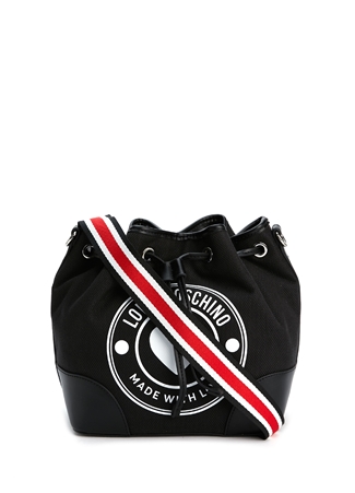 Love Moschino Kadın Siyah Logo Baskılı Ağzı Büzgülü Çanta EU Love Moschino Kadın Siyah Logo Baskılı Ağzı Büzgülü Çanta EU