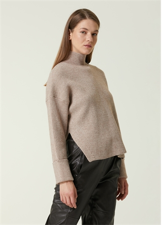 Beymen Club Kadın Vizon Balıkçı Yaka Yanları Yırtmaçlı Kazak Bej S Beymen Club Kadın Vizon Balıkçı Yaka Yanları Yırtmaçlı Kazak Bej S