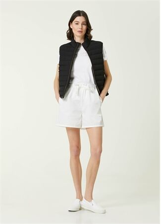 Moncler Kadın Beyaz Beli Bağcıklı Şort 40 It Moncler Kadın Beyaz Beli Bağcıklı Şort 40 It