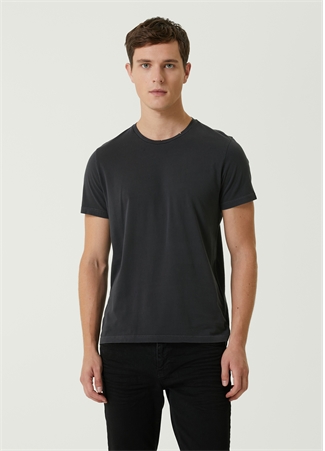 Academia Erkek Antrasit Yıpratma Detaylı Basic T-shirt Gri XS EU Academia Erkek Antrasit Yıpratma Detaylı Basic T-shirt Gri XS EU