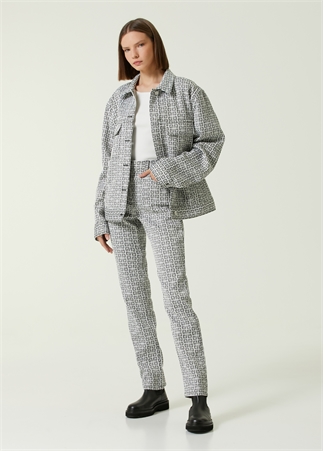 Givenchy Kadın Siyah Beyaz Logo Jakarlı Jean Pantolon 25 US Givenchy Kadın Siyah Beyaz Logo Jakarlı Jean Pantolon 25 US