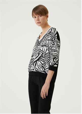 Beymen Club Kadın Siyah V Yaka Zebra Desenli Kazak M Beymen Club Kadın Siyah V Yaka Zebra Desenli Kazak M