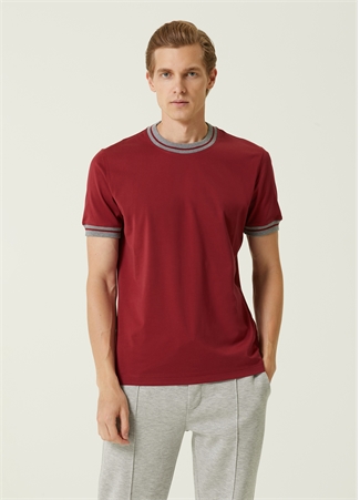 Brunello Cucinelli Erkek Kırmızı Gri Bisiklet Yaka Şeritli T-shirt 48 IT Brunello Cucinelli Erkek Kırmızı Gri Bisiklet Yaka Şeritli T-shirt 48 IT