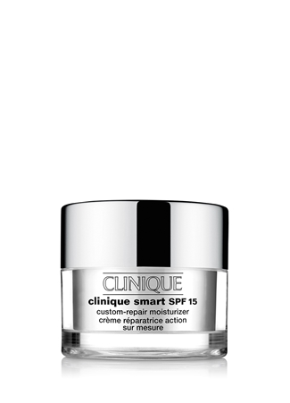 Clinique Smart Nemlendiricisı Yağlı Ciltler 30ml Clinique Smart Nemlendiricisı Yağlı Ciltler 30ml