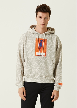 Heron Preston Erkek Gri Kapüşonlu Desenli Fotoğraf Baskılı Sweatshirt Bej S EU Heron Preston Erkek Gri Kapüşonlu Desenli Fotoğraf Baskılı Sweatshirt Bej S EU
