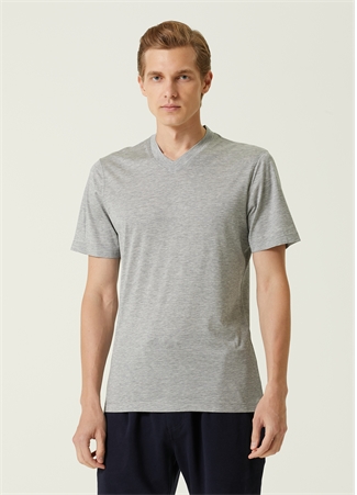 Brunello Cucinelli Erkek Gri V Yaka İpek T-shirt S EU Brunello Cucinelli Erkek Gri V Yaka İpek T-shirt S EU