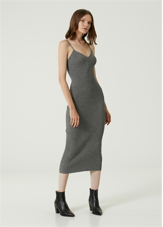Allsaints Kadın Lexi Gri V Yaka Midi Triko Elbise S EU Allsaints Kadın Lexi Gri V Yaka Midi Triko Elbise S EU
