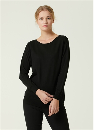 Beymen Collection Kadın Siyah Kayık Yaka Yün Kazak S/M Beymen Collection Kadın Siyah Kayık Yaka Yün Kazak S/M
