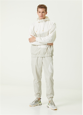 Nike Erkek Swoosh Beyaz Beli Kordonlu Jogger Pantolon Siyah L EU Nike Erkek Swoosh Beyaz Beli Kordonlu Jogger Pantolon Siyah L EU