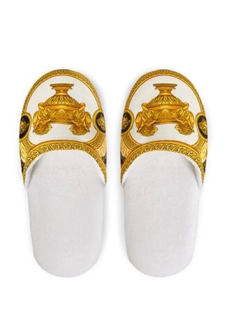 Versace Beyaz Gold Barok Desenli Havlu Terlik Çok Renkli Versace Beyaz Gold Barok Desenli Havlu Terlik Çok Renkli