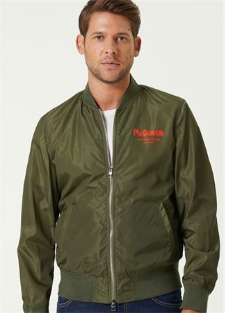 Alexander McQueen Erkek Haki Dik Yaka Logolu Bomber Mont 48 IT
