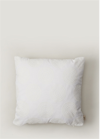 Beymen Home Beyaz Spiral Desen Nakışlı 50x50 cm Yastık Beymen Home Beyaz Spiral Desen Nakışlı 50x50 cm Yastık
