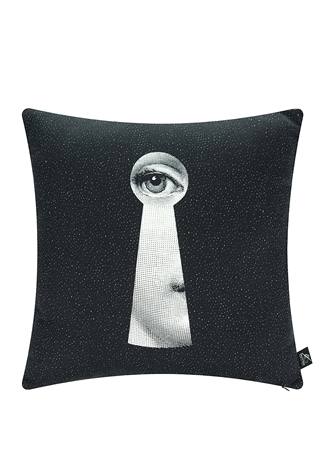 Fornasetti Chiave Siyah Beyaz Baskılı Dekoratif Yastık Fornasetti Chiave Siyah Beyaz Baskılı Dekoratif Yastık